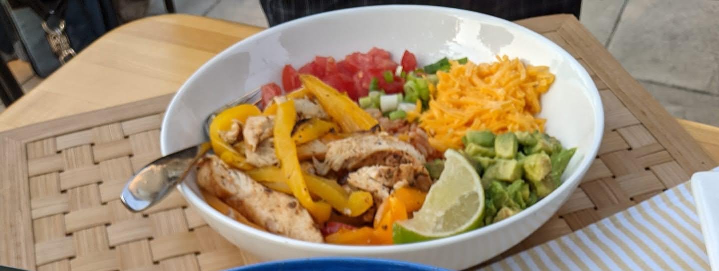 Chicken Fajita Bowls - Marisa Mariella