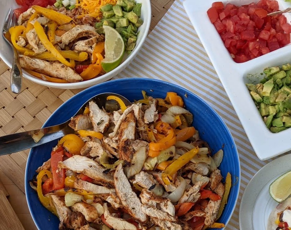 Chicken Fajita Bowls - Marisa Mariella